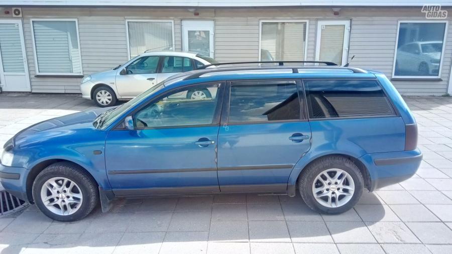 Blue Volkswagen Passat 1998 in Vilnius, with an engine capacity of 1.90 L and mileage of 285 thousand km for 2250 €, photo 4 on AUTOMOTO.COM.LV