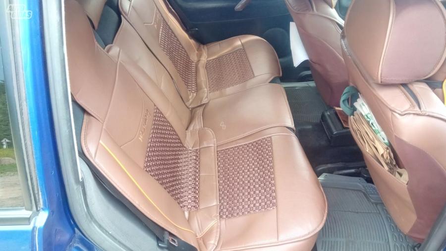 Blue Volkswagen Passat 1998 in Vilnius, with an engine capacity of 1.90 L and mileage of 285 thousand km for 2250 €, photo 12 on AUTOMOTO.COM.LV