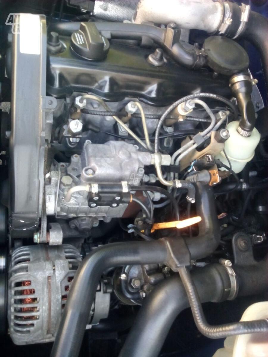 Blue Volkswagen Passat 1998 in Vilnius, with an engine capacity of 1.90 L and mileage of 285 thousand km for 2250 €, photo 14 on AUTOMOTO.COM.LV