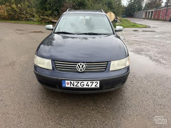 Zils Volkswagen Passat 1998 Pakruojis, ar dzinēja tilpumu 1.90 L un nobraukumu 415 tūkst. km par 680 €, foto 3 vietnē AUTOMOTO.COM.LV