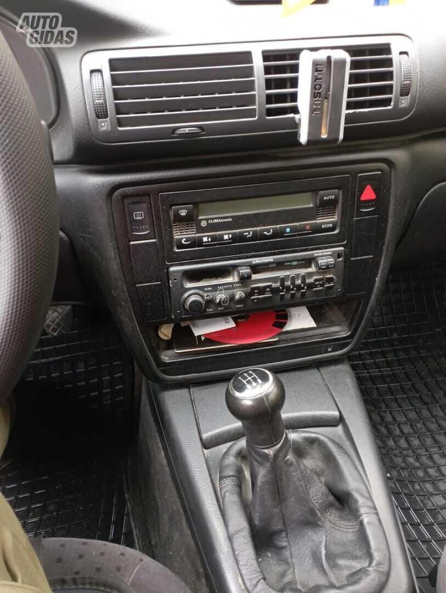 Zils Volkswagen Passat 1998 Viļņa, ar dzinēja tilpumu 1.90 L un nobraukumu 388 tūkst. km par 550 €, foto 10 vietnē AUTOMOTO.COM.LV