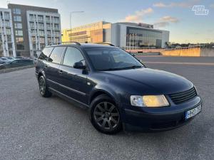 Zils Volkswagen Passat 1999 Viļņa, ar dzinēja tilpumu 1.90 L un nobraukumu 386 tūkst. km par 850 €, foto  vietnē AUTOMOTO.COM.LV