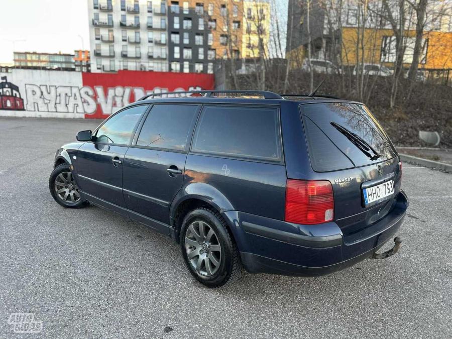 Blue Volkswagen Passat 1999 in Vilnius, with an engine capacity of 1.90 L and mileage of 386 thousand km for 850 €, photo 2 on AUTOMOTO.COM.LV