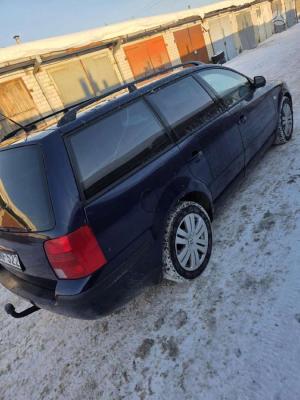 Zils Volkswagen Passat 1999 Marijampole, ar dzinēja tilpumu 1.90 L un nobraukumu 354 tūkst. km par 900 €, foto 4 vietnē AUTOMOTO.COM.LV