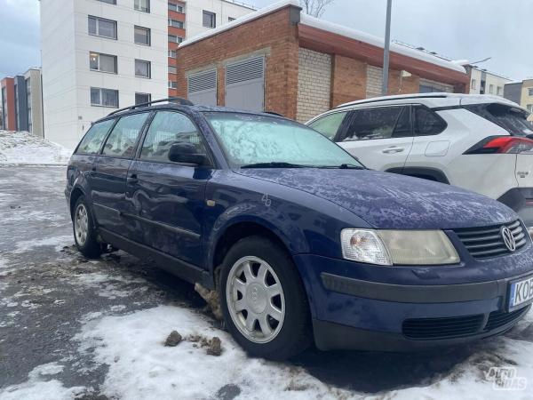 Blue Volkswagen Passat 1999 in Vilnius, with an engine capacity of 1.90 L and mileage of 3 thousand km for 650 €, photo 2 on AUTOMOTO.COM.LV