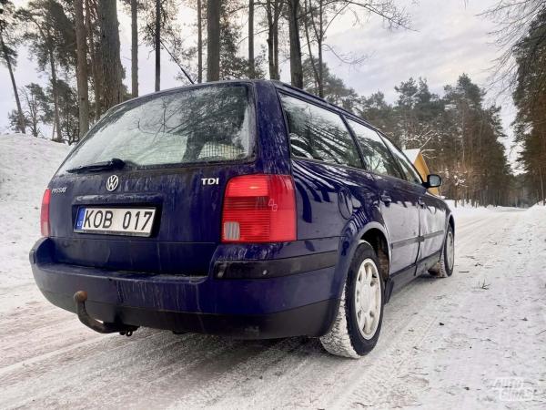 Blue Volkswagen Passat 1999 in Vilnius, with an engine capacity of 1.90 L and mileage of 3 thousand km for 650 €, photo 4 on AUTOMOTO.COM.LV