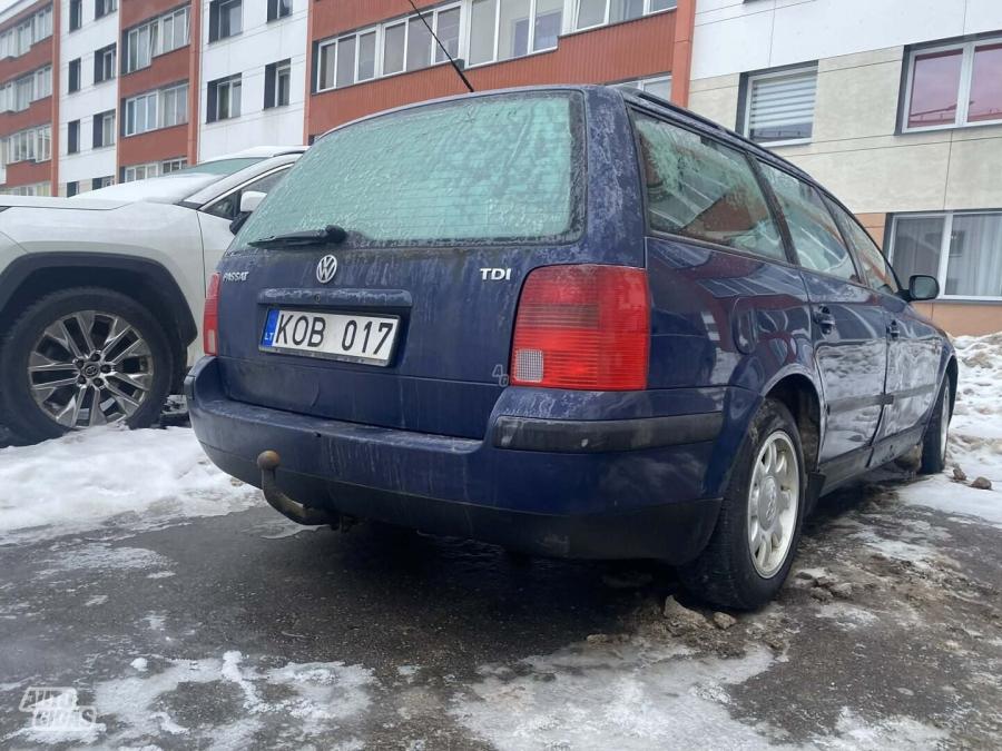 Blue Volkswagen Passat 1999 in Vilnius, with an engine capacity of 1.90 L and mileage of 3 thousand km for 650 €, photo 18 on AUTOMOTO.COM.LV
