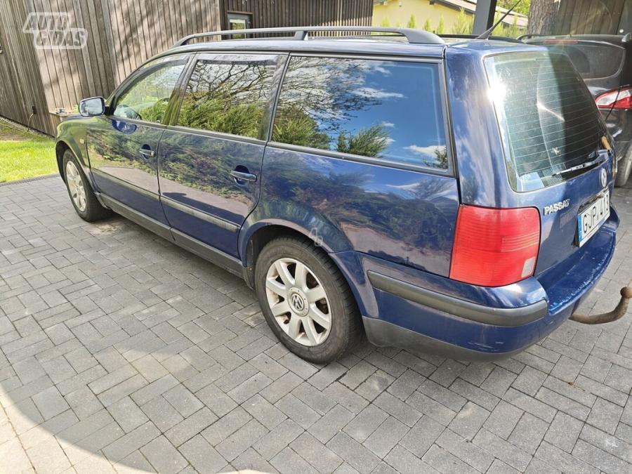 Blue Volkswagen Passat 1999 in Kaunas, with an engine capacity of 1.90 L and mileage of 488 thousand km for 1500 €, photo 4 on AUTOMOTO.COM.LV