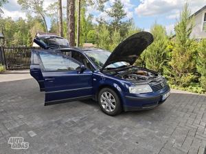 Blue Volkswagen Passat 1999 in Kaunas, with an engine capacity of 1.90 L and mileage of 488 thousand km for 1500 €, photo 8 on AUTOMOTO.COM.LV