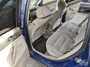 Blue Volkswagen Passat 1999 in Kaunas, with an engine capacity of 1.90 L and mileage of 488 thousand km for 1500 €, photo 13 on AUTOMOTO.COM.LV