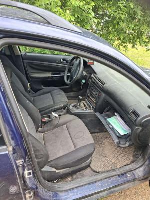 Blue Volkswagen Passat 1999 in Vilnius, with an engine capacity of 1.90 L and mileage of 490 thousand km for 350 €, photo  on AUTOMOTO.COM.LV