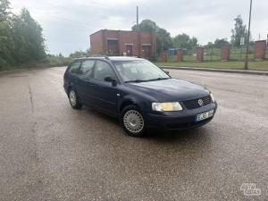 Zils Volkswagen Passat 1999 Anykščiai, ar dzinēja tilpumu 1.90 L un nobraukumu 352 tūkst. km par 720 €, foto  vietnē AUTOMOTO.COM.LV