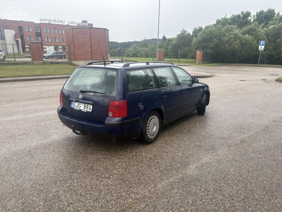 Blue Volkswagen Passat 1999 in Anyksciai, with an engine capacity of 1.90 L and mileage of 352 thousand km for 720 €, photo 6 on AUTOMOTO.COM.LV