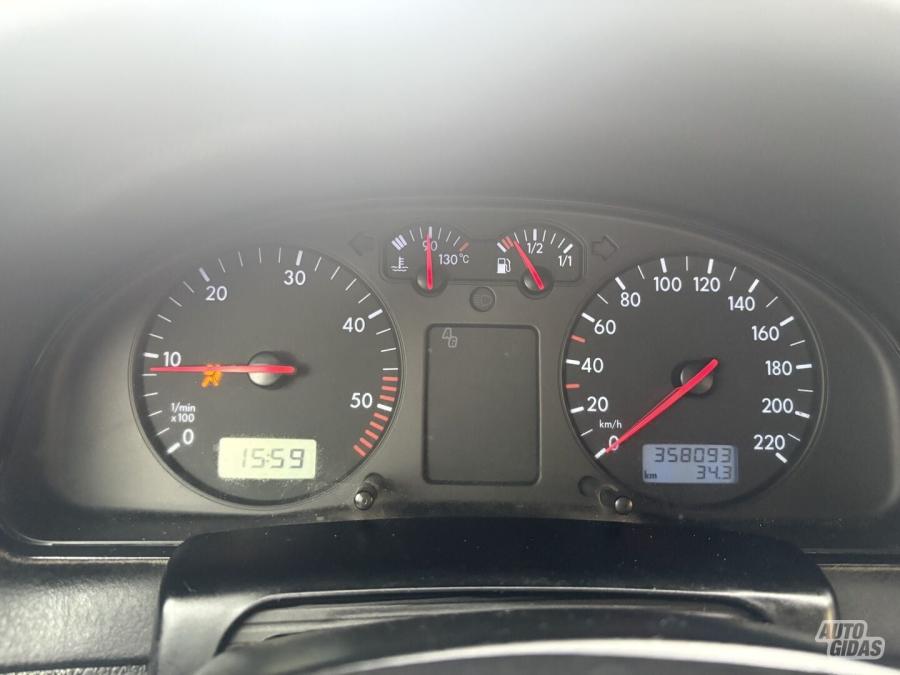 Blue Volkswagen Passat 1999 in Anyksciai, with an engine capacity of 1.90 L and mileage of 352 thousand km for 720 €, photo 10 on AUTOMOTO.COM.LV