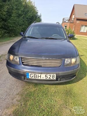 Blue Volkswagen Passat 1999 in Elektrenai, with an engine capacity of 1.90 L and mileage of 450 thousand km for 980 €, photo 7 on AUTOMOTO.COM.LV