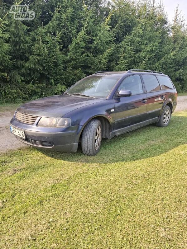 Blue Volkswagen Passat 1999 in Elektrenai, with an engine capacity of 1.90 L and mileage of 450 thousand km for 980 €, photo 5 on AUTOMOTO.COM.LV