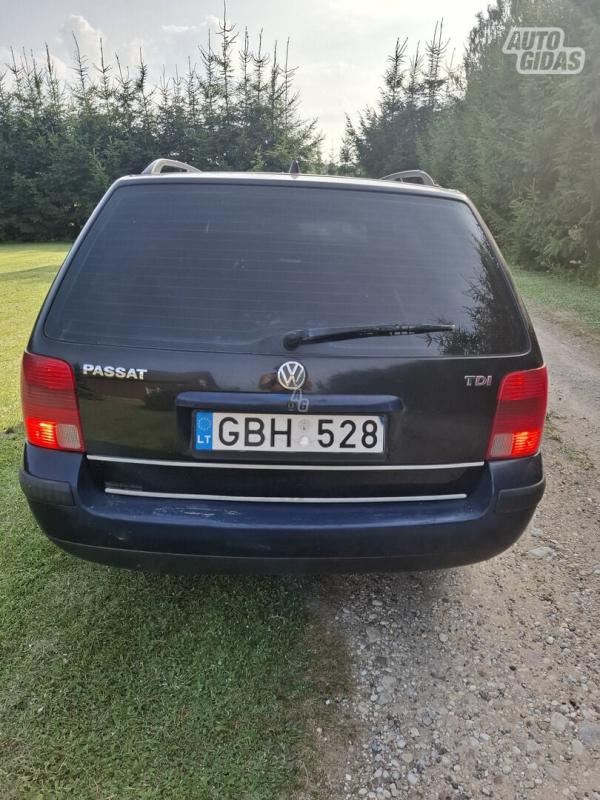 Blue Volkswagen Passat 1999 in Elektrenai, with an engine capacity of 1.90 L and mileage of 450 thousand km for 980 €, photo 7 on AUTOMOTO.COM.LV