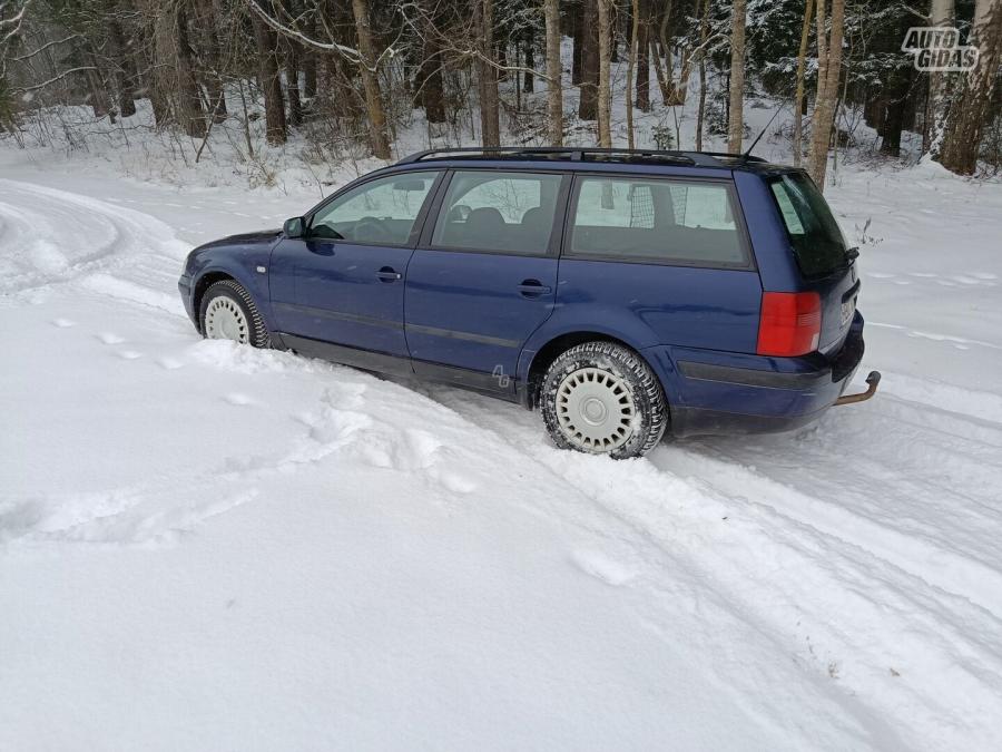 Синий Фольксваген Пассат 2000 в Пренай, объемом двигателя 1.90 л и пробегом 290 тыс. км за 1250 €, фото 5 на AUTOMOTO.COM.LV