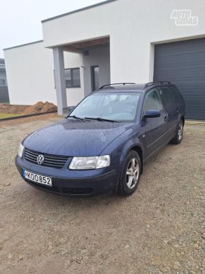 Zils Volkswagen Passat 2000 Panevēža, ar dzinēja tilpumu 1.90 L un nobraukumu 347 tūkst. km par 1200 €, foto  vietnē AUTOMOTO.COM.LV