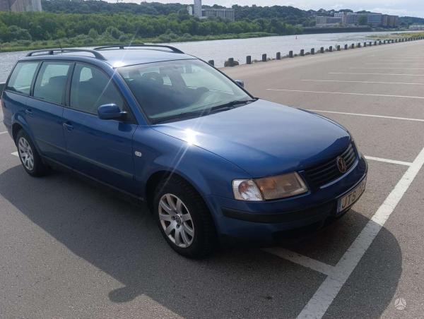 Blue Volkswagen Passat 2000 in Kaunas, with an engine capacity of 1.90 L and mileage of 330 thousand km for 1500 €, photo 2 on AUTOMOTO.COM.LV
