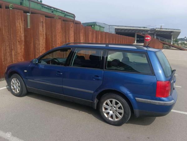 Blue Volkswagen Passat 2000 in Kaunas, with an engine capacity of 1.90 L and mileage of 330 thousand km for 1500 €, photo 3 on AUTOMOTO.COM.LV