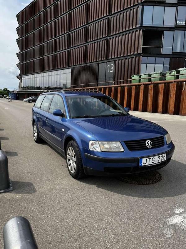 Blue Volkswagen Passat 2000 in Kaunas, with an engine capacity of 1.90 L and mileage of 330 thousand km for 1500 €, photo 6 on AUTOMOTO.COM.LV