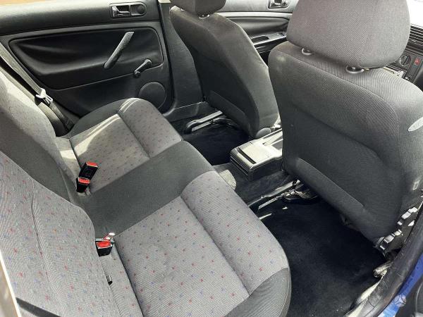 Blue Volkswagen Passat 2000 in Kaunas, with an engine capacity of 1.90 L and mileage of 330 thousand km for 1500 €, photo 9 on AUTOMOTO.COM.LV