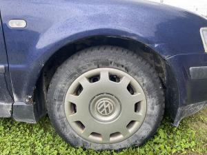 Zils Volkswagen Passat 2000 Rapla, ar dzinēja tilpumu 1.90 L un nobraukumu 450 tūkst. km par 500 €, foto 8 vietnē AUTOMOTO.COM.LV