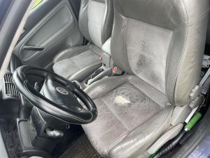 Zils Volkswagen Passat 2000 Rapla, ar dzinēja tilpumu 1.90 L un nobraukumu 450 tūkst. km par 500 €, foto 9 vietnē AUTOMOTO.COM.LV