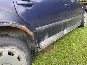 Zils Volkswagen Passat 2000 Rapla, ar dzinēja tilpumu 1.90 L un nobraukumu 450 tūkst. km par 500 €, foto 20 vietnē AUTOMOTO.COM.LV
