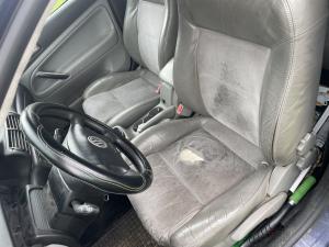 Zils Volkswagen Passat 2000 Rapla, ar dzinēja tilpumu 1.90 L un nobraukumu 450 tūkst. km par 500 €, foto 22 vietnē AUTOMOTO.COM.LV
