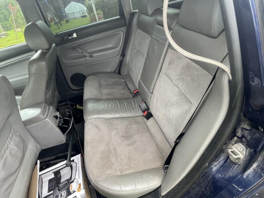 Zils Volkswagen Passat 2000 Rapla, ar dzinēja tilpumu 1.90 L un nobraukumu 450 tūkst. km par 500 €, foto 23 vietnē AUTOMOTO.COM.LV