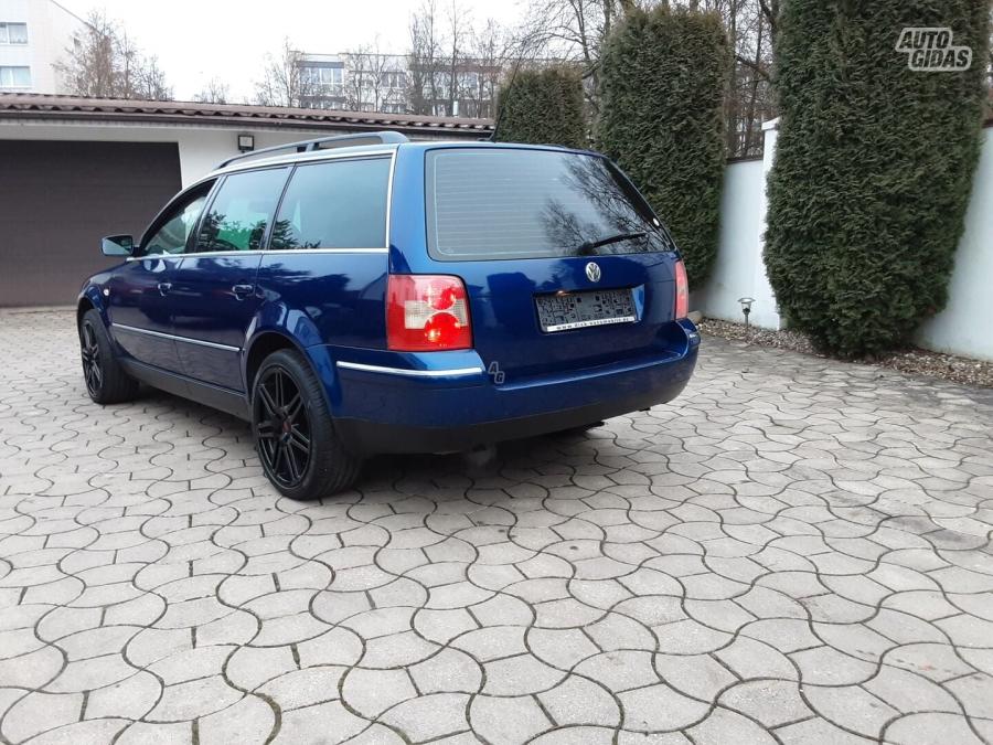 Zils Volkswagen Passat 2001 Marijampole, ar dzinēja tilpumu 2.80 L un nobraukumu 280 tūkst. km par 3500 €, foto 3 vietnē AUTOMOTO.COM.LV