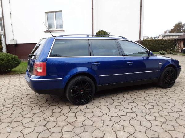 Zils Volkswagen Passat 2001 Marijampole, ar dzinēja tilpumu 2.77 L un nobraukumu 280 tūkst. km par 3499 €, foto 8 vietnē AUTOMOTO.COM.LV