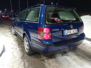 Zils Volkswagen Passat 2001 Panevēža, ar dzinēja tilpumu 1.98 L un nobraukumu 210 tūkst. km par 2450 €, foto 15 vietnē AUTOMOTO.COM.LV