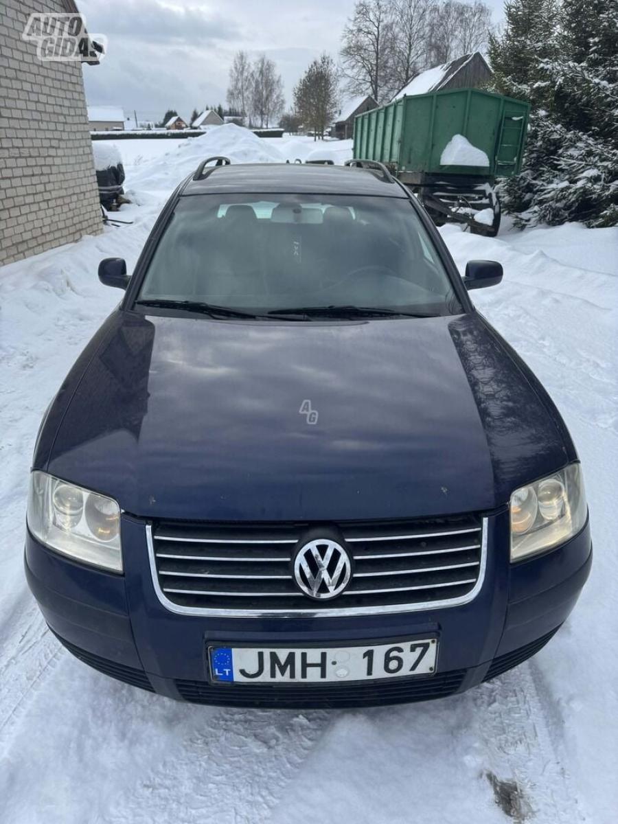 Blue Volkswagen Passat 2001 in Raseiniai, with an engine capacity of 1.90 L and mileage of 451 thousand km for 800 €, photo 7 on AUTOMOTO.COM.LV
