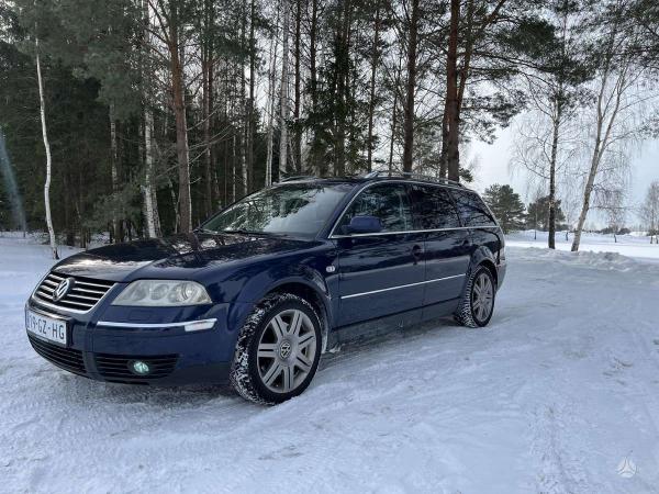 Blue Volkswagen Passat 2001 in Klaipeda, with an engine capacity of 2.32 L and mileage of 287 thousand km for 3500 €, photo 2 on AUTOMOTO.COM.LV