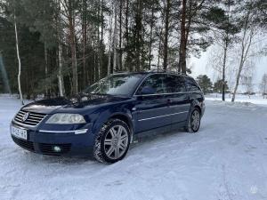Blue Volkswagen Passat 2001 in Klaipeda, with an engine capacity of 2.32 L and mileage of 287 thousand km for 3500 €, photo 2 on AUTOMOTO.COM.LV
