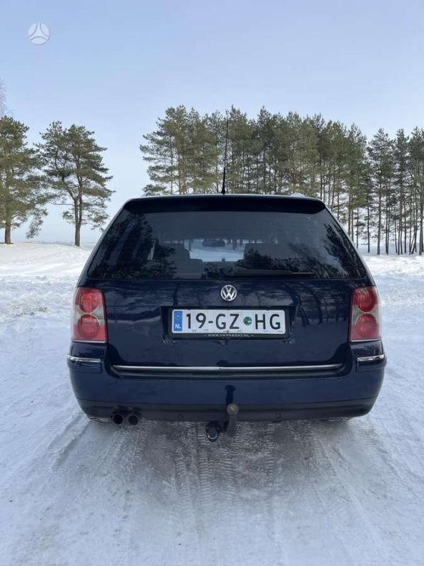 Blue Volkswagen Passat 2001 in Klaipeda, with an engine capacity of 2.32 L and mileage of 287 thousand km for 3500 €, photo 4 on AUTOMOTO.COM.LV