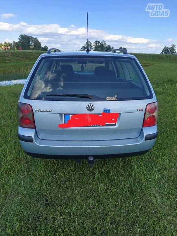 Blue Volkswagen Passat 2001 in Marijampole, with an engine capacity of 1.90 L and mileage of 373 thousand km for 1000 €, photo 2 on AUTOMOTO.COM.LV