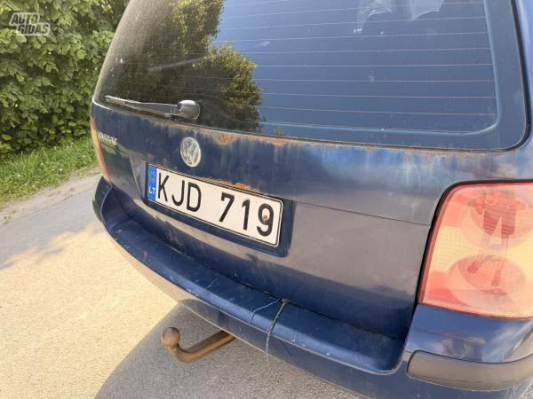 Blue Volkswagen Passat 2001 in Telschi, with an engine capacity of 1.90 L and mileage of 340 thousand km for 500 €, photo 8 on AUTOMOTO.COM.LV