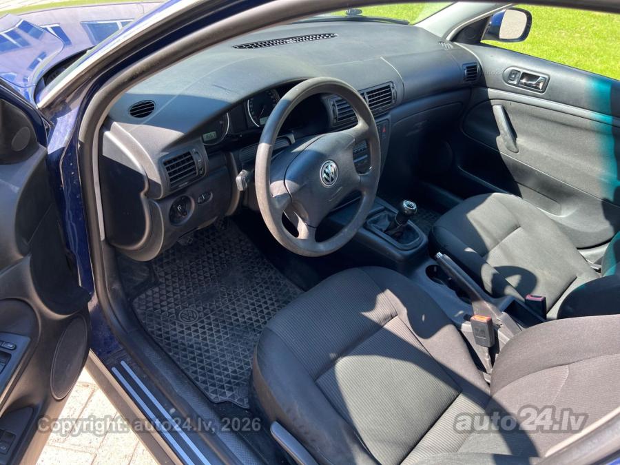 Zils Volkswagen Passat 2001 Tallina, ar dzinēja tilpumu 1.90 L un nobraukumu 0 tūkst. km par 1999 €, foto 10 vietnē AUTOMOTO.COM.LV