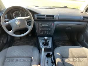 Zils Volkswagen Passat 2001 Tallina, ar dzinēja tilpumu 1.90 L un nobraukumu 0 tūkst. km par 1999 €, foto 11 vietnē AUTOMOTO.COM.LV