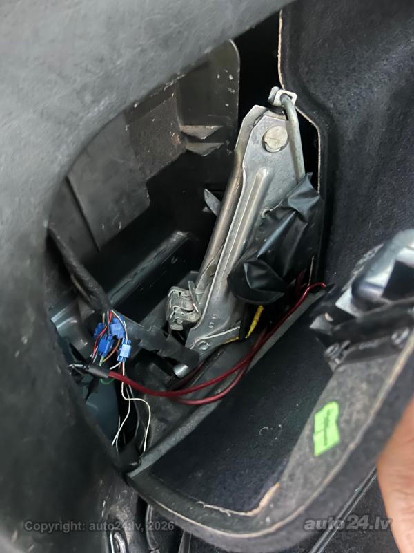 Синий Фольксваген Пассат 2001 в Тарту, объемом двигателя 1.90 л и пробегом 0 тыс. км за 1650 €, фото 10 на AUTOMOTO.COM.LV