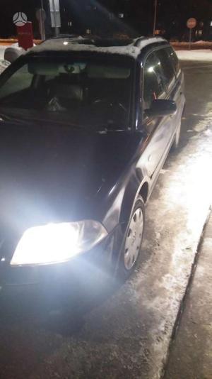 Zils Volkswagen Passat 2002 Rokiškis, ar dzinēja tilpumu 1.90 L un nobraukumu 481 tūkst. km par 775 €, foto  vietnē AUTOMOTO.COM.LV