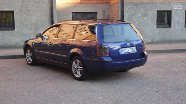 Blue Volkswagen Passat 2002 in Alytus, with an engine capacity of 1.90 L and mileage of 390 thousand km for 1850 €, photo 4 on AUTOMOTO.COM.LV
