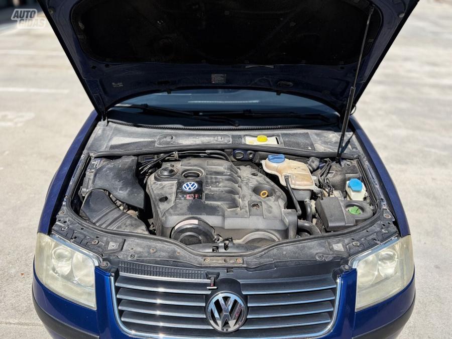 Blue Volkswagen Passat 2002 in Vilnius, with an engine capacity of 1.90 L and mileage of 314 thousand km for 1000 €, photo 28 on AUTOMOTO.COM.LV