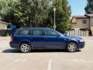 Blue Volkswagen Passat 2002 in Vilnius, with an engine capacity of 1.90 L and mileage of 314 thousand km for 1000 €, photo 5 on AUTOMOTO.COM.LV