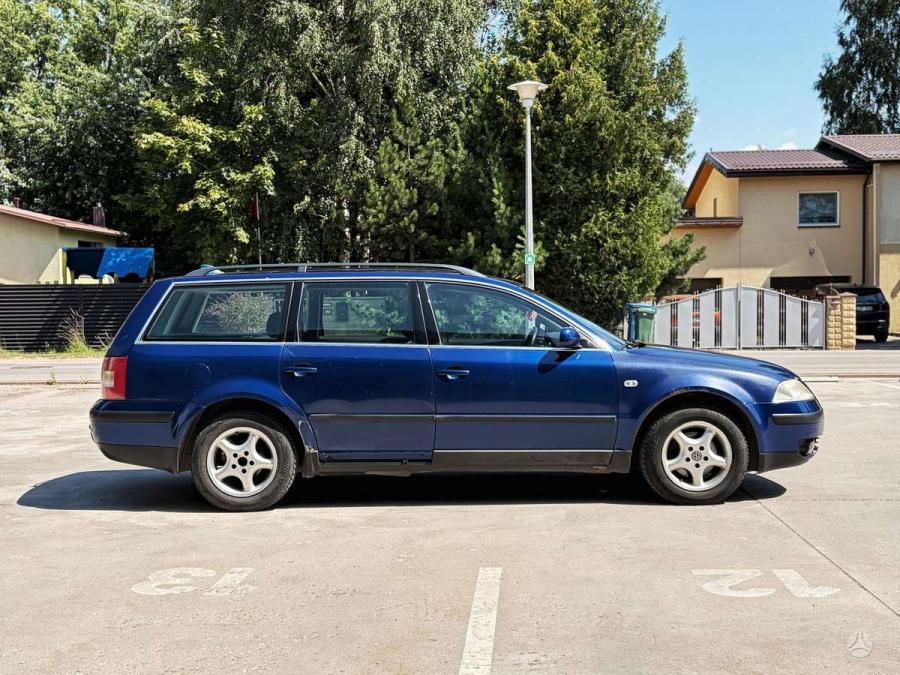 Blue Volkswagen Passat 2002 in Vilnius, with an engine capacity of 1.90 L and mileage of 314 thousand km for 1000 €, photo 5 on AUTOMOTO.COM.LV