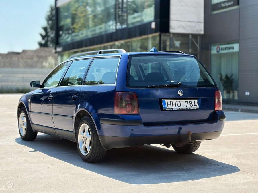 Blue Volkswagen Passat 2002 in Vilnius, with an engine capacity of 1.90 L and mileage of 314 thousand km for 1000 €, photo 7 on AUTOMOTO.COM.LV